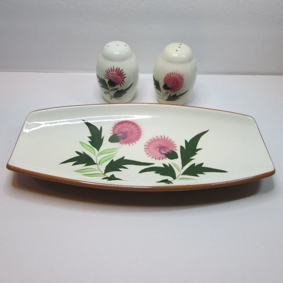 Stangl | Dining | Vtg Stangl Pottery Thistle Salt And Pepper Shakers ...